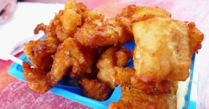 20 Dutch Foods That You Must Try In Amsterdam, The Netherlands - Crazy ...
