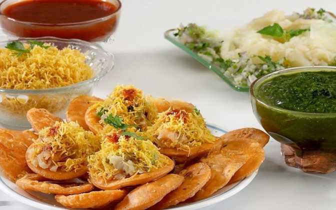 20 Chaat Corners In Kolkata To Tickle Your Taste Buds - Crazy Masala Food