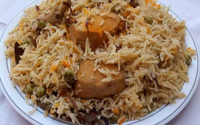 Top 20 Street Food You Must Try In Srinagar - Crazy Masala Food