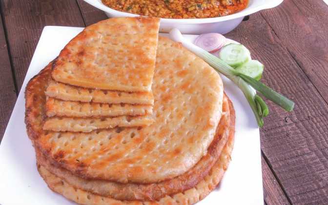 Top 20 Street Food You Must Try In Srinagar - Crazy Masala Food