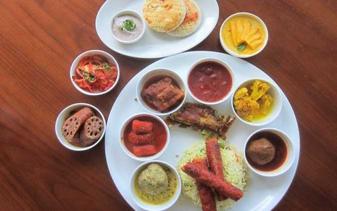 Top 20 Street Food You Must Try In Srinagar - Crazy Masala Food