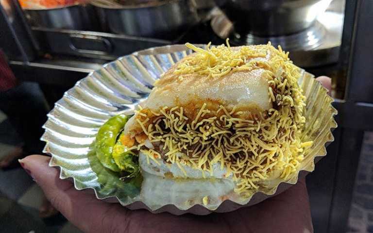 Top 20 Famous Street Food Of Udaipur - Crazy Masala Food