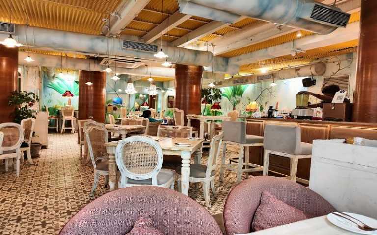Best 20 Fine-Dine Restaurants In Bandra, Mumbai - Crazy Masala Food