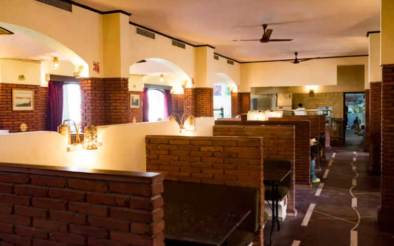 20 Best Restaurants Near Krishna Janmabhoomi Temple In Mathura - Crazy ...