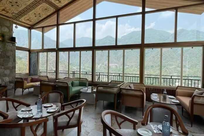 Top 20 Aesthetic Cafes And Restaurants In Dehradun - Crazy Masala Food