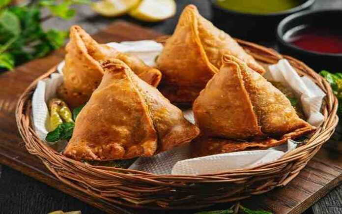 Top 20 Street Foods Of Manali - Crazy Masala Food