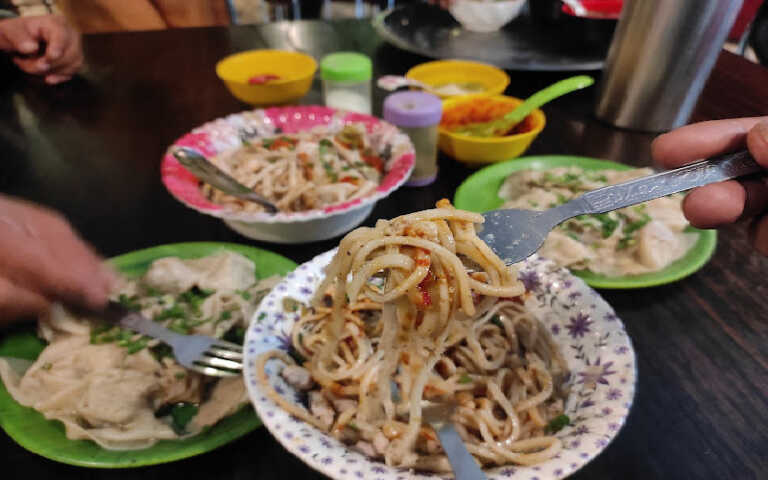Top 20 Iconic Chinese Restaurants In Tangra, Kolkata - Crazy Masala Food
