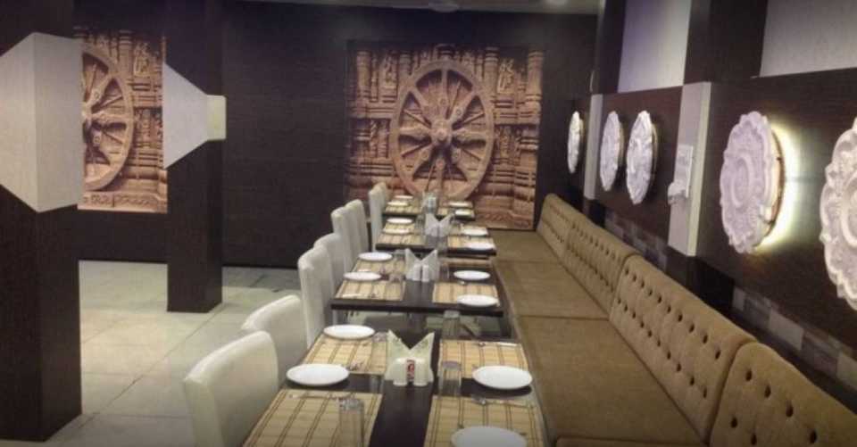 19 Best Restaurants to Try in Airport Road, Indore - Crazy Masala Food